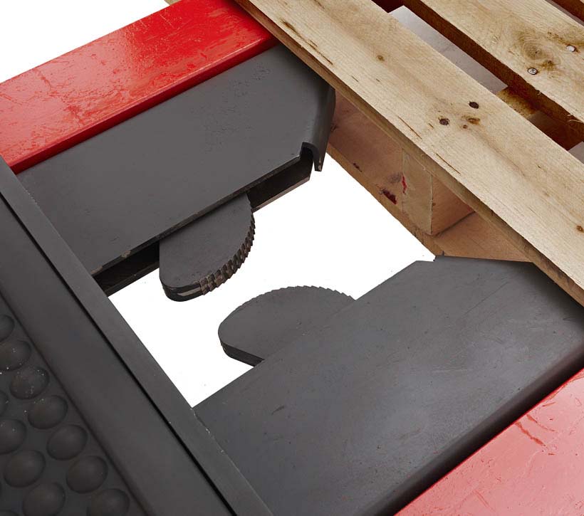 Order Picker Forklift | Raymond Order Pickers