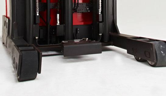 Raymond 5500 Order Picker Forklift | Order Picking